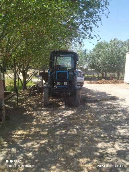 MTZ 80.1 srochni sotiladi