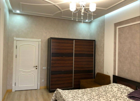 Продам Квартиру   4/1/2   120м2  кирпич  Новостройка