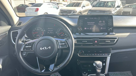 Kia seltos prestige
