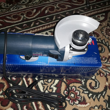 Продам болгарочку фирмы BOSCH GVS 750