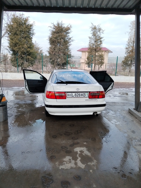 Продаётся легендарный Тайета Карина Е 1997года