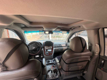 Kia Carnival 2007 года