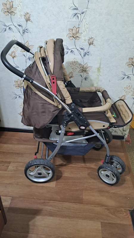 Продаётся отличная коляска