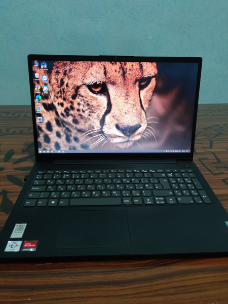 Lenovo notebook 100 GB