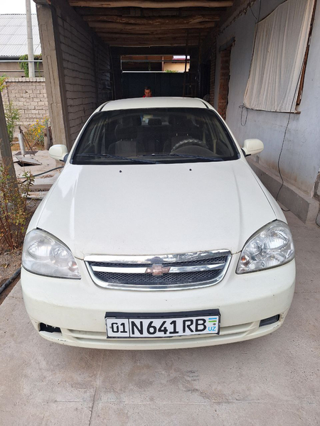 Продам автомобиль lacetti