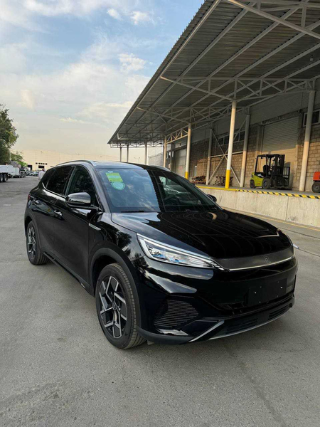 BYD yuan plus avtomobili Orient leasing