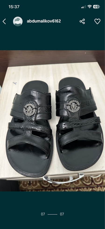 Продам тапочки Gianfranco Ferre