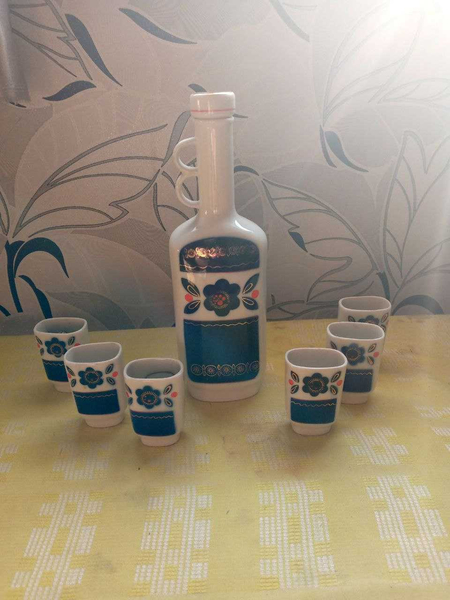 Фарфоровый сервиз