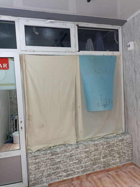Sergeli Dehqon bozorda do'kon sotiladi.
Yangi remonti bilan.