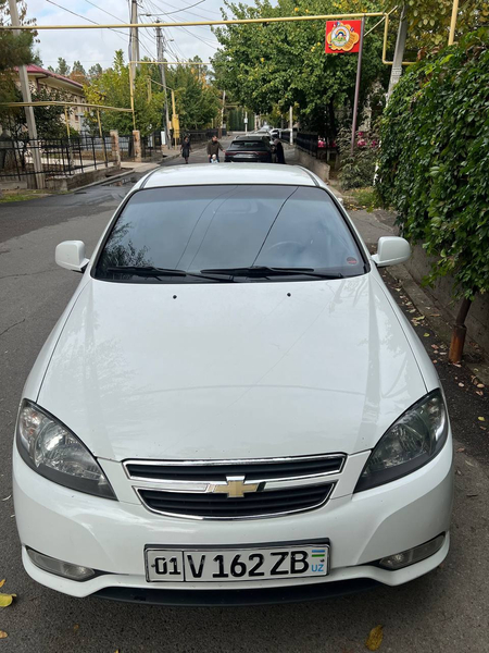 Jentra 1 yevro srochna sotiladi жентра