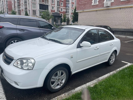 Продаётся Lacetti.