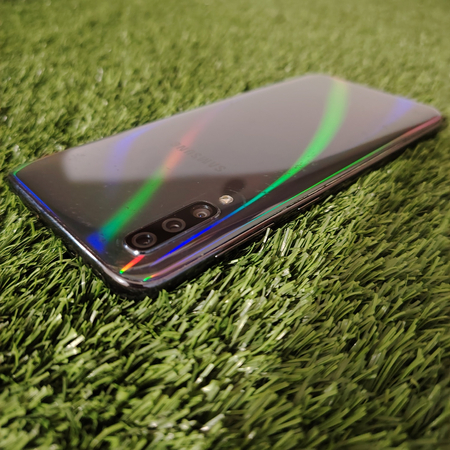 Samsung A50 sotiladi