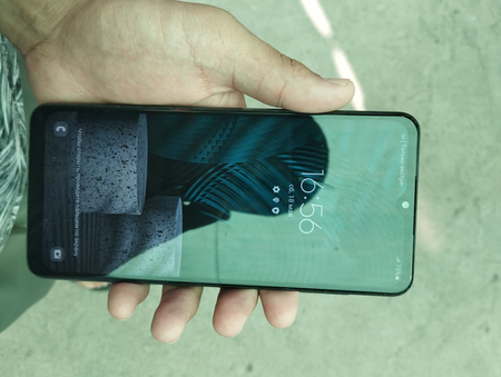 Samsung A12 holati yaxwi