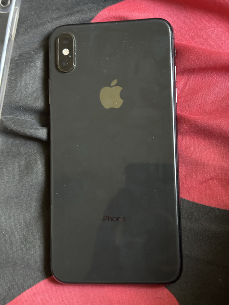 Продаю iphone XS MAX 256 Gb состояния идельное