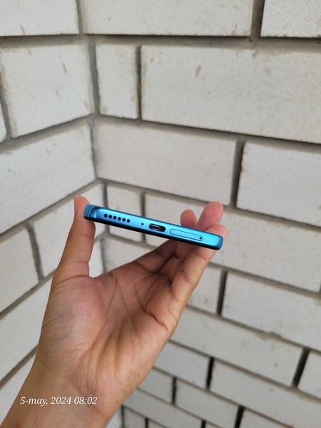 Redmi Note 12 Pro 8/128 GB karopkasi bor. Garantiya bor