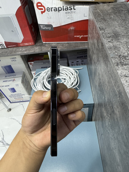 iPhone 13 pro Graphite