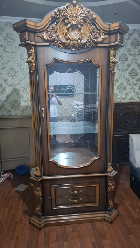 Очен срочно. Б/У мебель срочно торг есть. В хорошем состоянии 1200$.