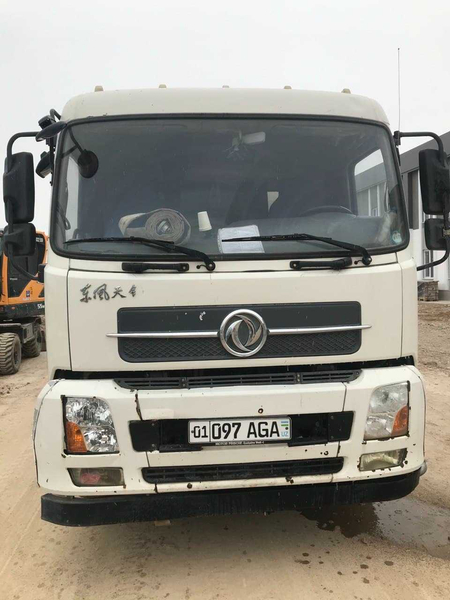 Продается Водовоз DONGFENG  8 куб.м  3 шт