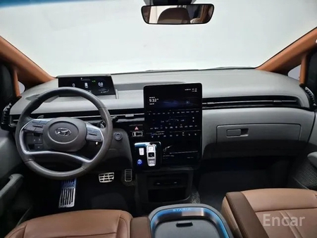Hyundai staria oq