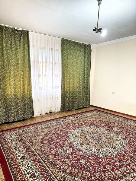 Продаётся квартира Яшнабадский район Ор-р Паркентский рынок