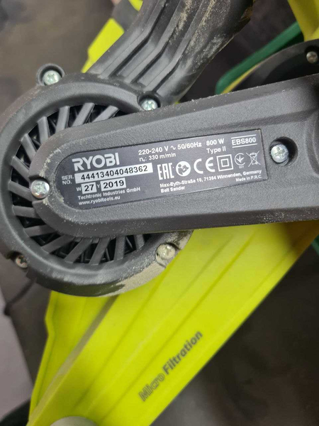 Шлифовальная Машина ленточная Ryobi EBS800