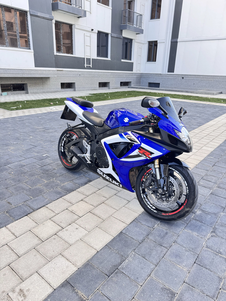 Продаю свой suzuki k7, в хорошем состояние