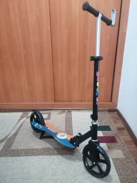 Продаётся самокат до 100 кг