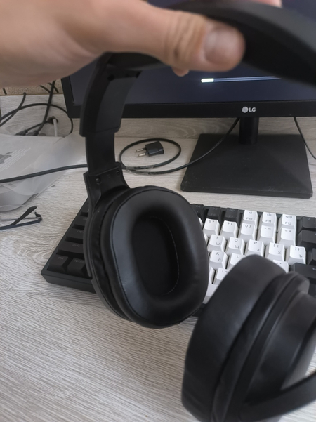 Продаётся наушник 2E Gaming