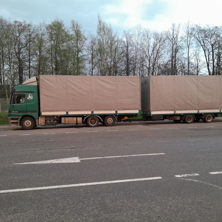 Mersades Actros paravoz
