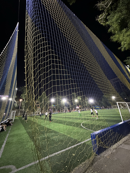 Maydon atrofiga t’orlar futbol sport zal OPTOM