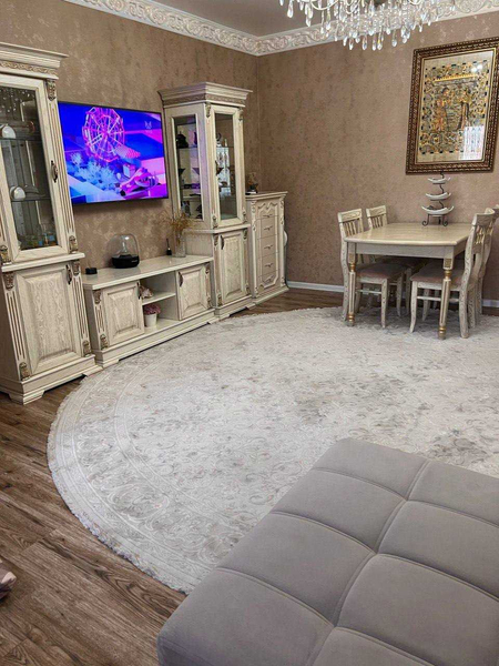 ул.Нукус,бутик Гламур,2-комнатная,6/9,60 м²,ремонт,меб/тех