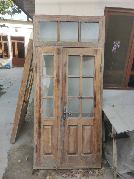 Продаются двери,