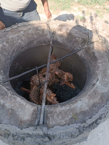 Qashqadaryo tandir goʻshti Buxoroda