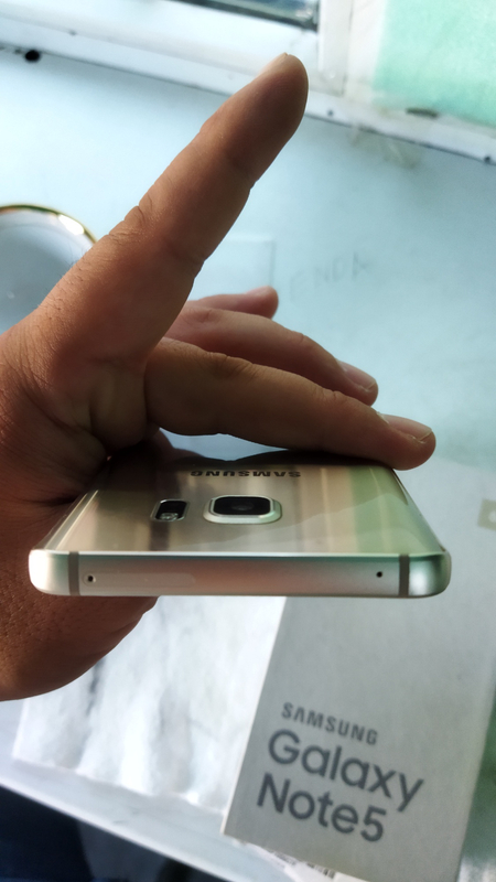 galaxy note 5 4/64gb. Gold.  SROCHNAAAA!
