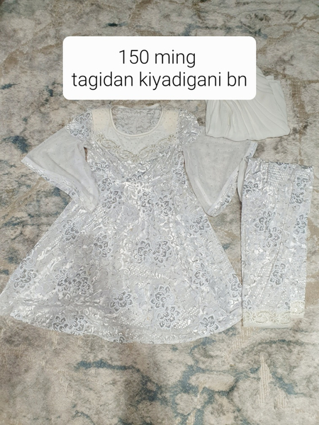 Ko'ylaklar juda ham yaxshi ahvolda arzonga sotiladi