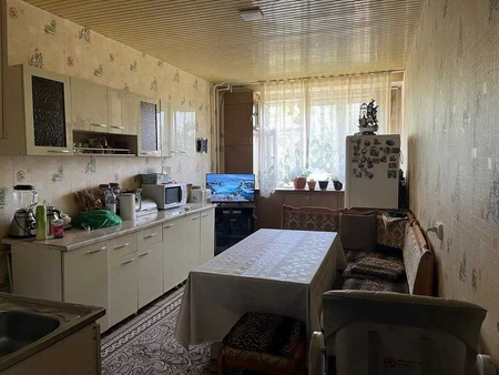 На Беруний 3х комнатная квартира на 5м этаже, хороший ремонт, 88м2