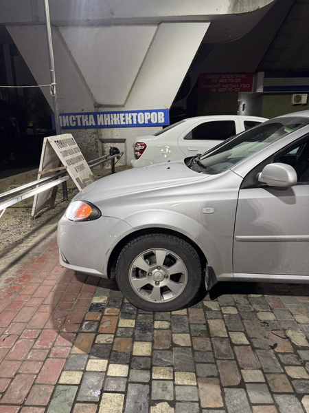 Lacetti 1.6 oldi jentra qilingan moshina xolati