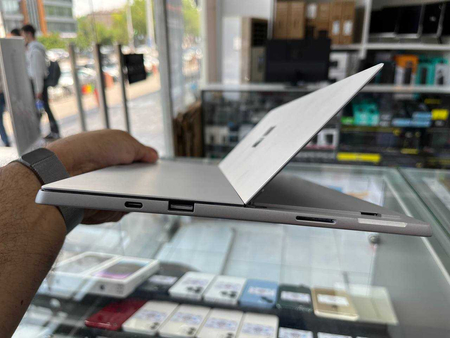 Продам Surfase Pro 7 I5 10 Gen 8-128 GB + чехол и клавиатура Рассрочка