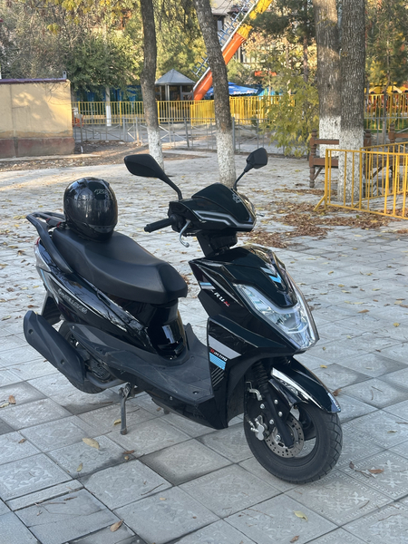Skuter 120km/h 150kuba