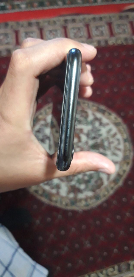 Iphone X xolati ideal srochni sotiladi