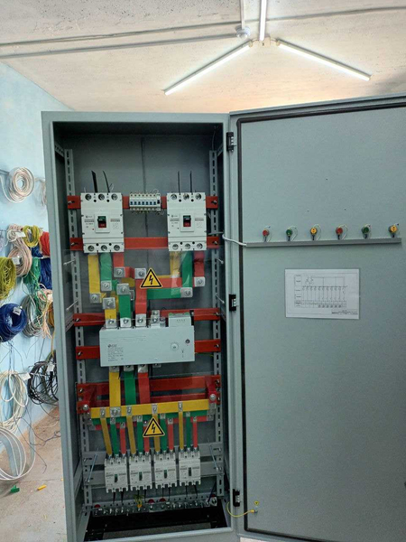 Щит силовой АВР 630А без расключения