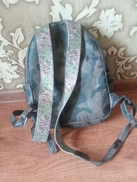 Школьный рюкзак б/у