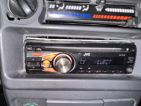 Продам мафон Jvc indonesia KD-R326 Bt