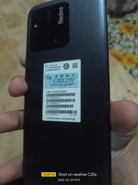 Idea: Redmi 10 A
Xotira: 6/128 
Dakument: karopka bor
Xolati: Ideal 