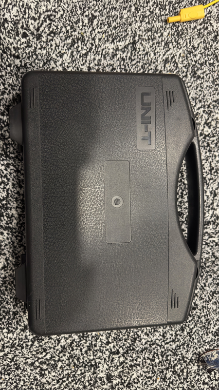 Токоизмерительных клещей UNI-T UTM 1243 UT243
