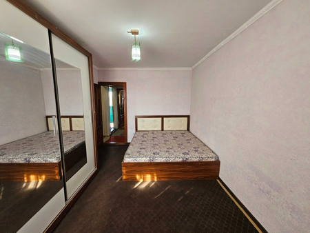 2 xonali 60m² 4-qavat sotiladi.