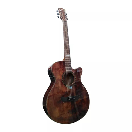 Gitara shoshilinch sotiladi!