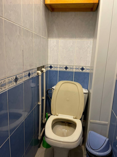 Uy sotiladi Qibray sentrda 3 xonali