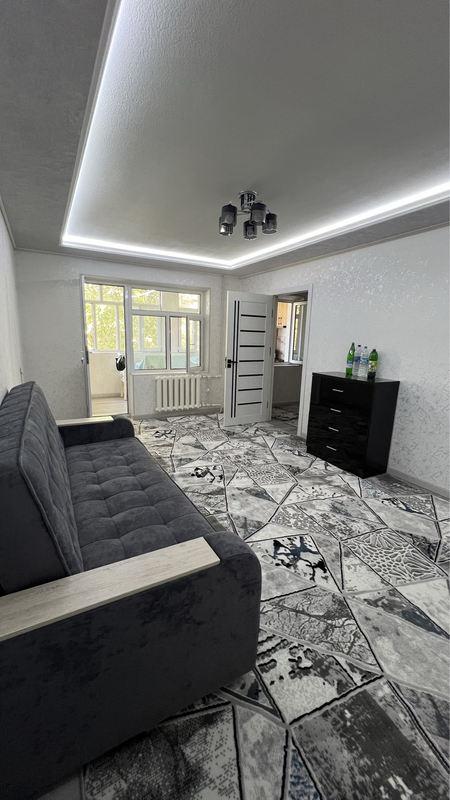 Продается СВОЯ 2/3/4 квартира на Академ Городке с мебелью, балкон 2х6