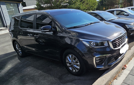Sro\\\'chna kia karnival grand 2019 yil 105.000 probeg